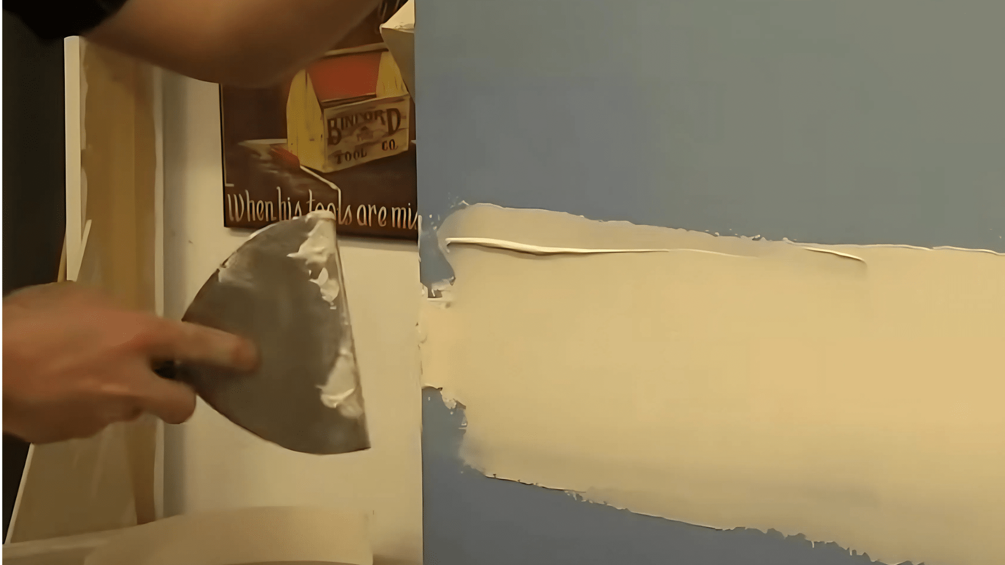 How to Fix and Prevent Drywall Tape Bubbles: A Complete Guide - HelpWithDIY