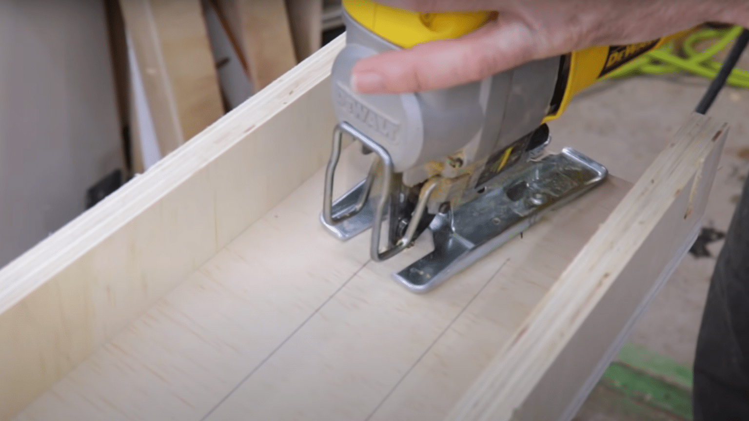 DIY Router Sled: Complete Build Guide for Woodworkers - HelpWithDIY